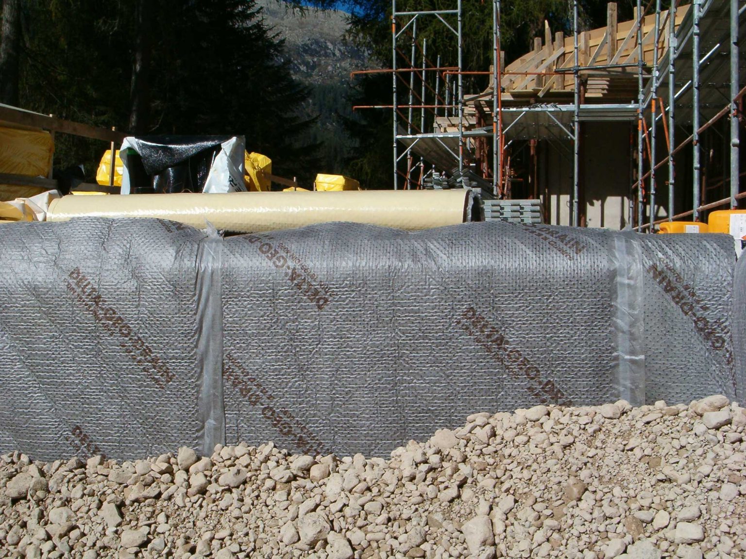 DELTA® - GEO-DRAIN Quattro - RAF Ürün Dergisi