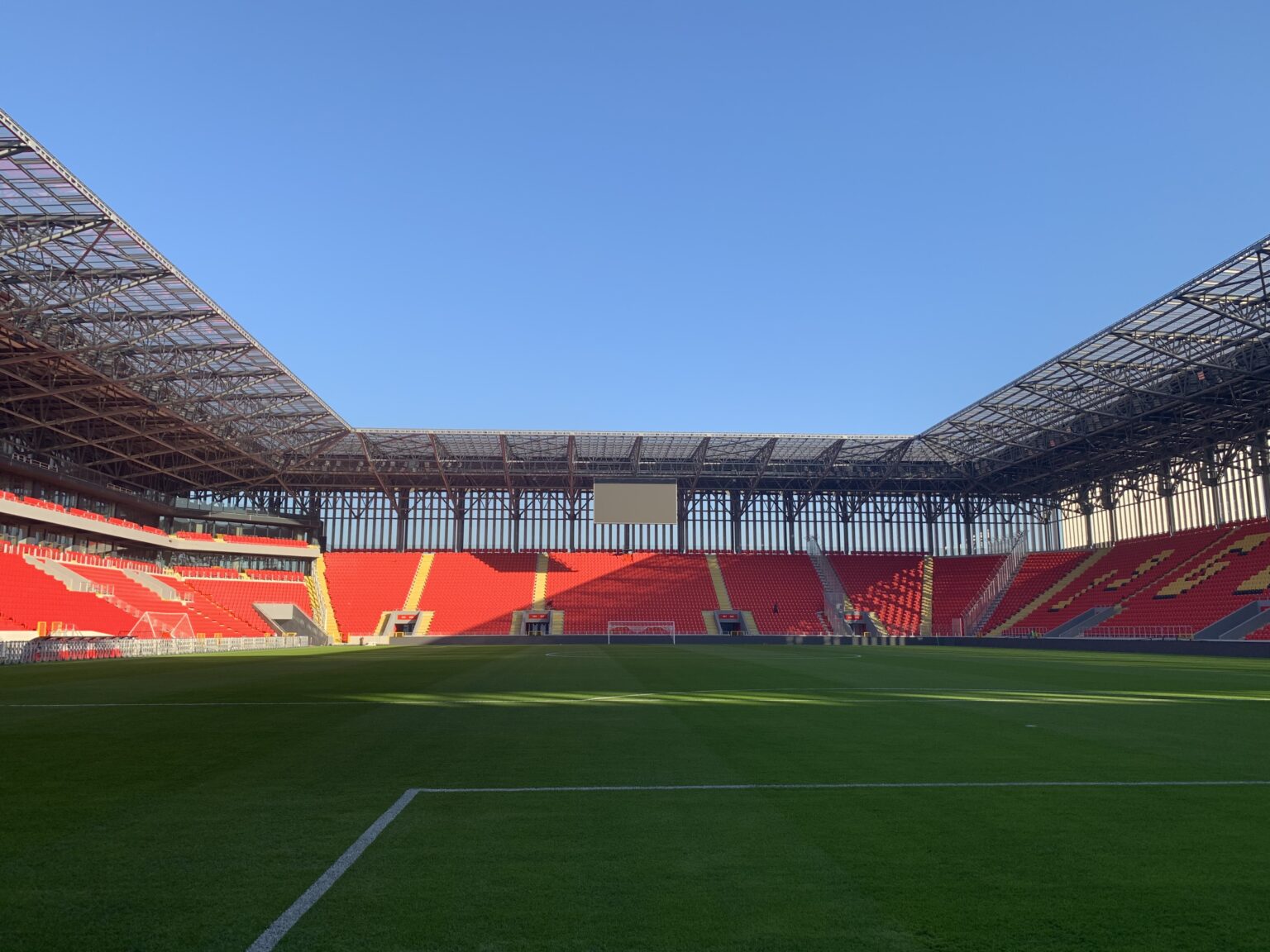 Göztepe Gürsel Aksel Stadyumu - RAF Ürün Dergisi